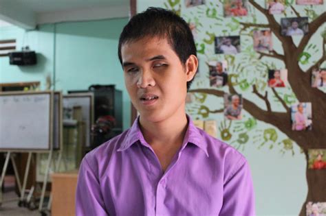 បទយកការណ៍៖ ជនពិការភ្នែកនាពេលបច្ចុប្បន្ន ខុសពីជនពិការភ្នែកកាលពីអតីតកាល ក្រសួងព័ត៌មាន