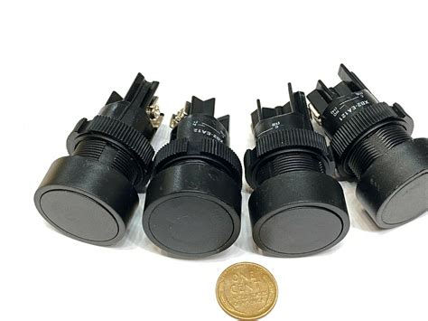 Mavin 4 X Black Push Button Switch No 22mm Cnc Round La38 11 Xb2