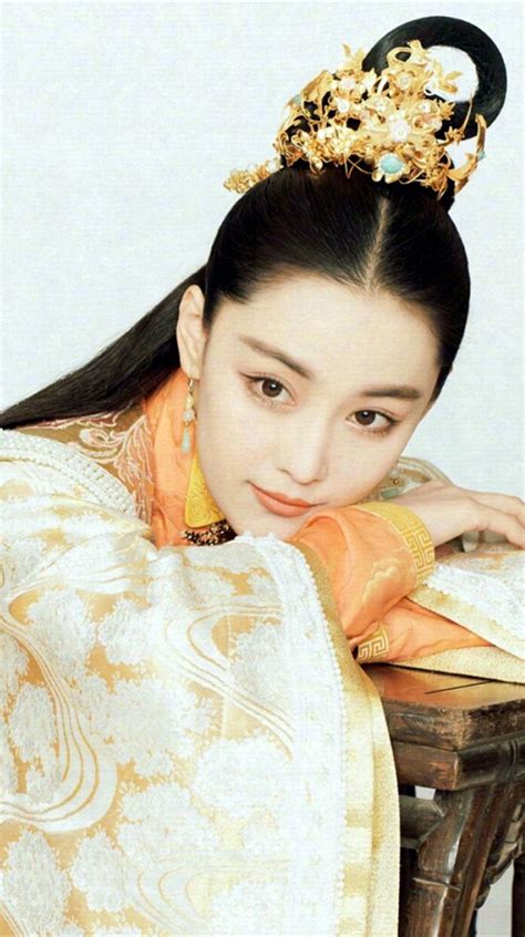 花谢花飞花满天 谢千寻 张馨予饰 高清图片堆糖美图壁纸兴趣社区