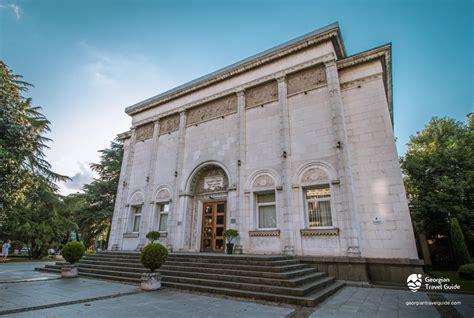 აჭარის ხელოვნების მუზეუმი Georgian Travel Guide