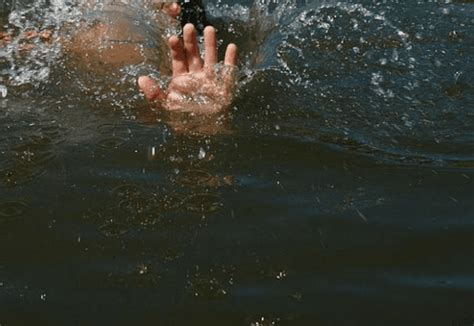 Трагедія на Прикарпатті у Дністрі втопилася 14 річна дівчина ПІК ПІК