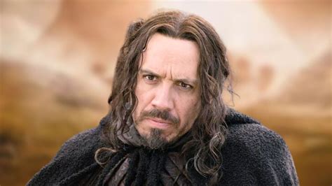 Kaamelott Deuxième Volet Première Partie Critique Dune Table Qui Tourne En Ronde