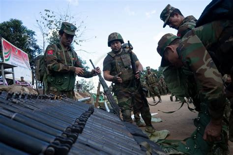 တောင်းခမ်းမှာ စစ်ကောင်စီတပ်နဲ့ Tnla တိုက်ပွဲ ဆက်လက် ဖြစ်ပွား၊ စစ်တပ်က မြေပြင်ကပါ ထိုးစစ်ဆင်နေ