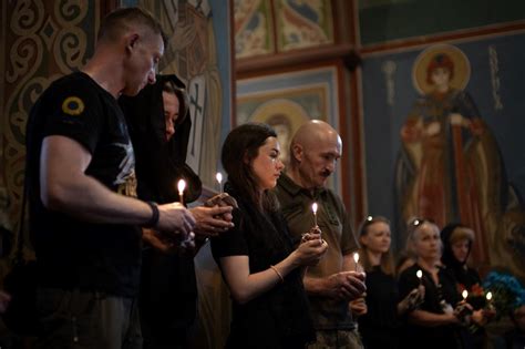 22 червня День скорботи і вшанування памяті жертв війни в Україні