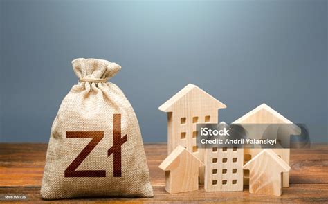 집과 광택 즐 로티 돈 가방 지역 자치 단체 예산 부동산 및 건설 산업에 대한 투자 난방 및 가정 서비스에 대한 에너지 효율성 및 비용 과열 된 시장 가정 난방에 대한 스톡