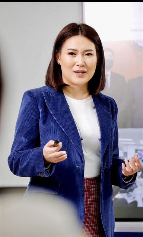 Гангамөрөн Ганбаатар Шинэ 7 хоногийн мэнд хүргэе Нийслэлийн удирдлагуудын шуурхай хуралдаан