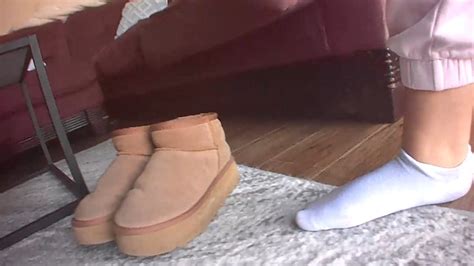 Pov Inside Her Ugg Boots For 10 Minutes While She Cleans The Pool