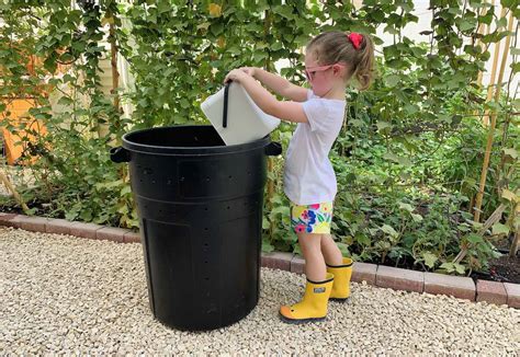 How To Make A DIY Compost Bin Amirah And Jamies Garden