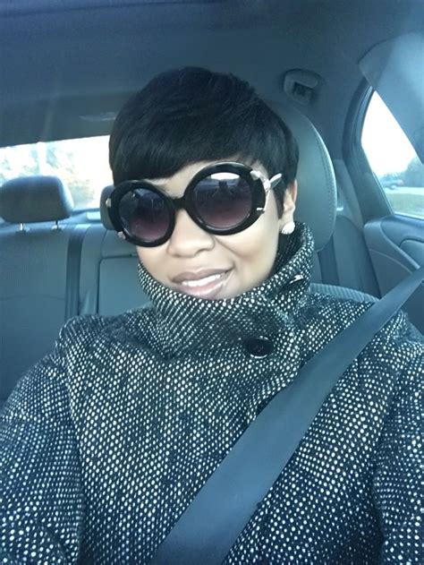 Love How My Bangs Are Growing Out Short Hair Styles Hair Styles Women