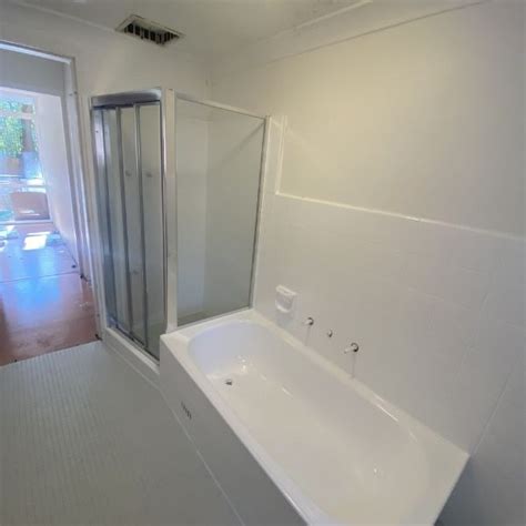 Bathtub Resurfacing Melbourne Amazing Bathroom Solutions
