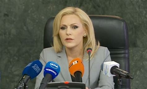 Сийка Милева Шофьорът на буса с мигранти е българин Cross Bg