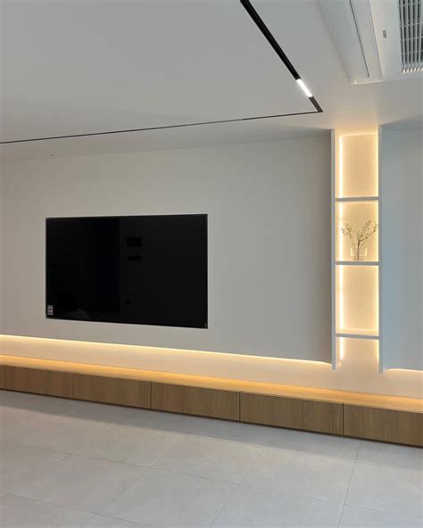 스튜디오디아즈ㅣ분당인테리어 잠실인테리어 광교인테리어 생활하다보면 은근히 자잘한 물건들이 많아서 거실에도 수납공간이 필요할 때가 있더라구요 고객님께서 수납이 가능한