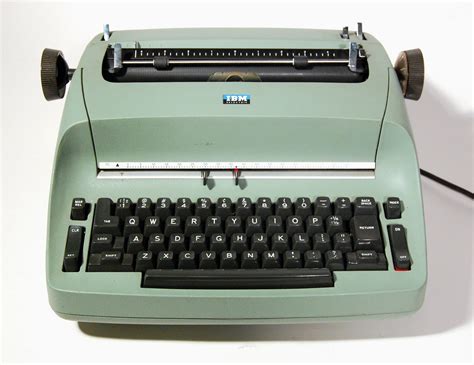 S IBM Selectric II Or III Vintage Electric Typewriter For Sale Serviced With Replaced Belt