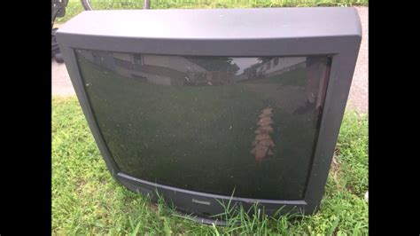2000 Panasonic Ct 35g25b Crt Television Set On The Street Youtube