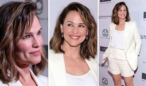 Jennifer Garner Side Bangs