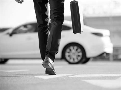 Кой може да получи обезщетение за неимуществени вреди при смърт на близък