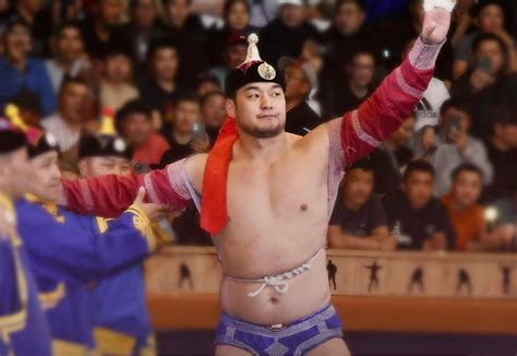 Архангай аймгийн Аралтай харцага О Мөнх Эрдэнийн 6 баримт