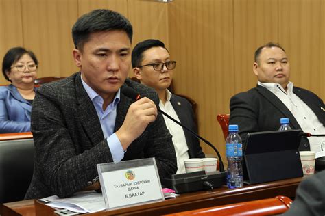 СҮХБААТАР ДҮҮРЭГ 2024 ОНЫГ ГЭР БҮЛИЙН ХӨГЖЛИЙГ ДЭМЖИХ ЖИЛ БОЛГОН ЗАРЛАЛАА