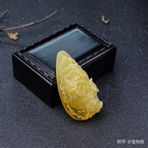 琥珀和蜜蜡有什么区别困惑了这么久终于知道答案了 知乎