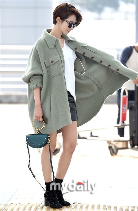 [md포토] 고준희 셀프 연출 바람에 날리는 코트