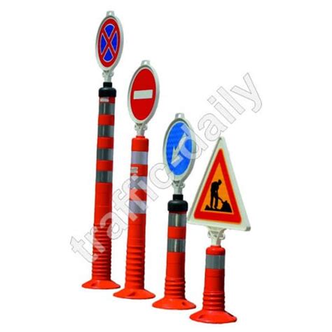 Пътни стълбчета с табела Пътна сигнализация Пътни знаци Производство Доставка и Монтаж
