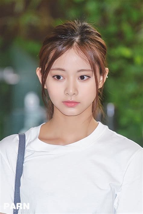 트와이스 쯔위 12 촬스의 이슈와 유머