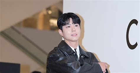 박보검 근육질 다리 뽐내는 의상[포토엔hd]