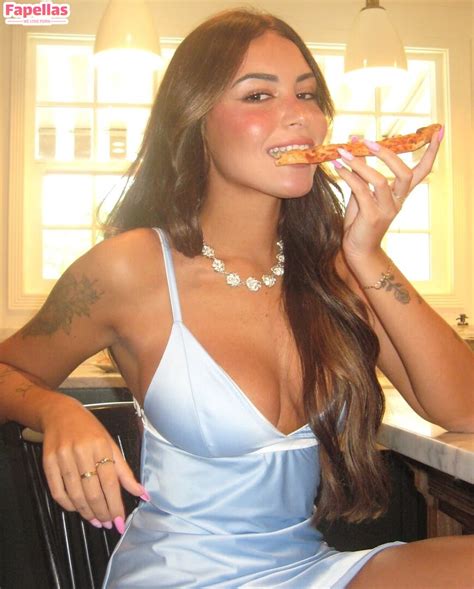 Gabriela Moura Aka Gabimfmoura Nude Leaks Fapellas