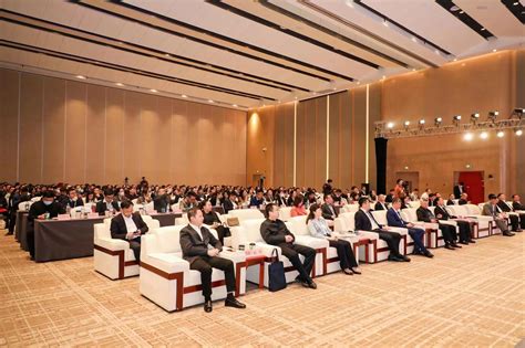 第二届资本市场高质量发展齐鲁论坛在青岛市举办凤凰网青岛 凤凰网