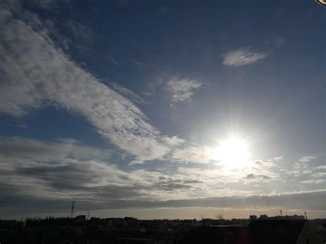 東の空 カイの家 Bloguru
