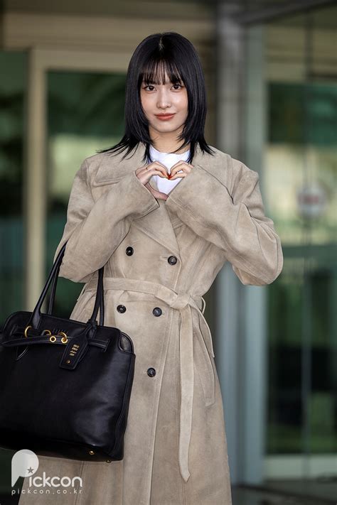 트와이스 모모 우아한 공주님 같네…히메컷 완벽 소화 [포토] Pickcon