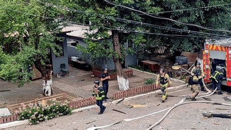 У ДСНС показали наслідки атаки РФ на Кривий Ріг — фото Читайте на Ukr Net