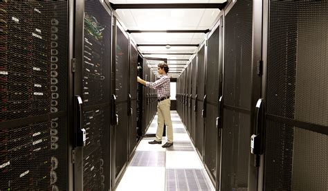 taming the hydra keeping control in multisourced it environments bain and company