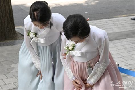 결혼식 모인 현대家···정몽원 Hl그룹 회장·백지연 전 아나운서 사돈 맺다 뉴스웨이