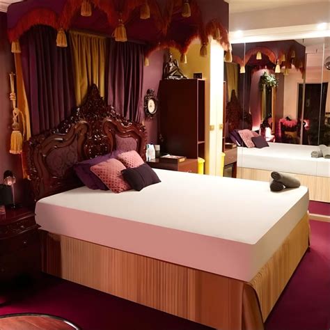 Swingers Suite Cleos On Nile