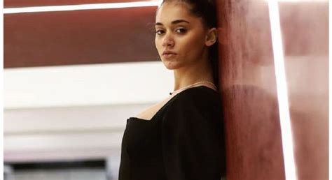 გახდები ჩემი ცოლი რა უპასუხა ლიზა ყენიამ ხელის თხოვნაზე