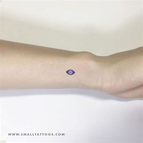Sexy Eyes Tattoo Designs