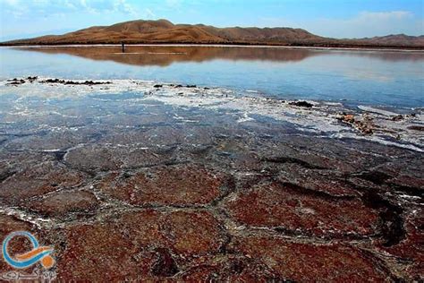 معرفی دریاچه نمک آران و بیدگل عکس و راهنمای بازدید مجله آنی‌جا