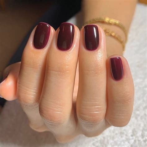 This Cherry Mocha Nail Polish Is Trending On Tiktok Who What Wear