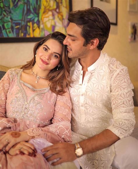 Minal Khan Announces Her Pregnancy With Beautiful Pictures Reviewitpk
