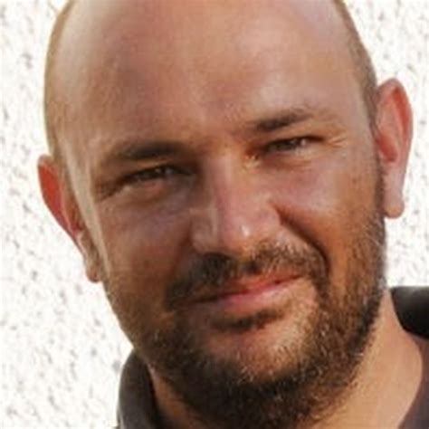 José María Cuéllar Youtube