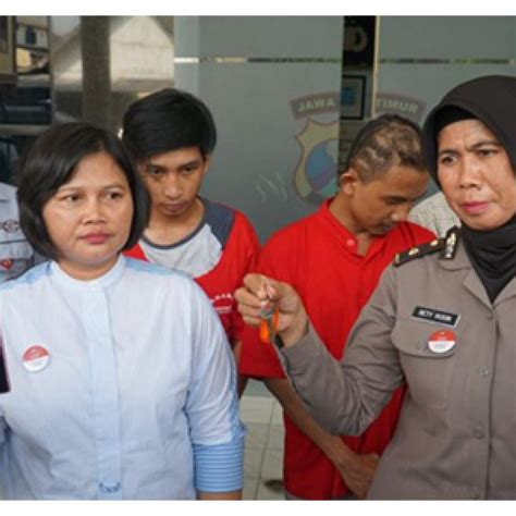 Mabuk Remaja Cantik Digilir Pacar Dan Temannya Teras Jatim