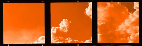 오렌지 톤의 하늘과 구름과 트리플 빈티지 필름 스트립 프레임 0명에 대한 스톡 사진 및 기타 이미지 0명 3가지 개체 검은색 Istock