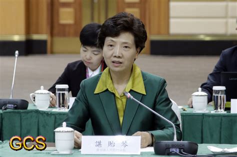 貴州省省長諶貽琴在澳門特別行政區政府、中聯辦與貴州省政府扶貧合作工作會議上發表講話。 澳門特別行政區政府入口網站