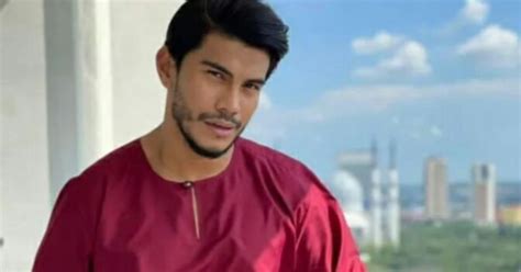 Saya Masih Laku Cuma Tak Ada Lagi Gosip Cinta Azrel Ismail Harian Metro