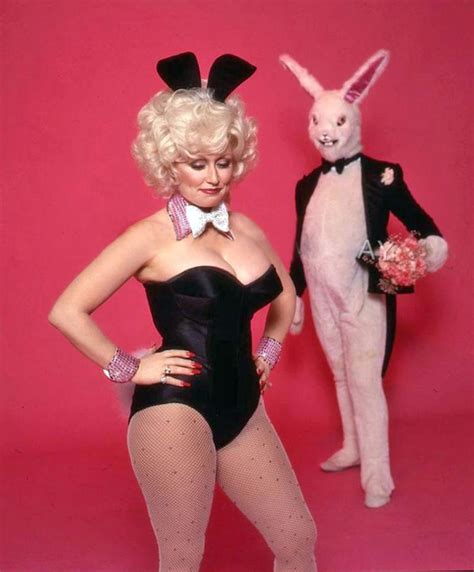 In 1978 Dolly Parton Becomes The First Country Singer To Pose For