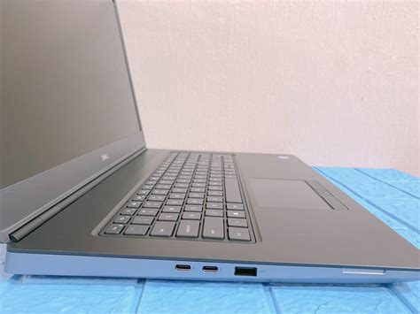 Dell Precision 7750 Máy Trạm Chuyên Đồ Hoạ Kỹ Thuật Laptop Lê Sơn