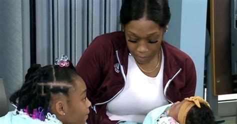 Year Old Girl Helps Mom Give Birth CBS News