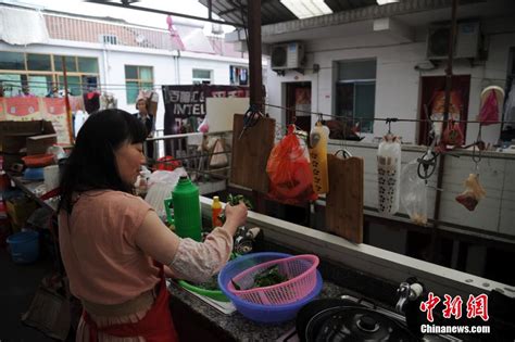 探访高考陪读大杂院 图片频道 人民网