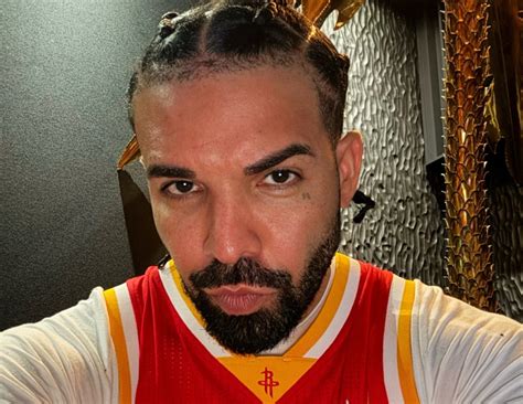 Drake Jokes That Joe Budden Inspired His Infamous Mirror Selfie Face Djro